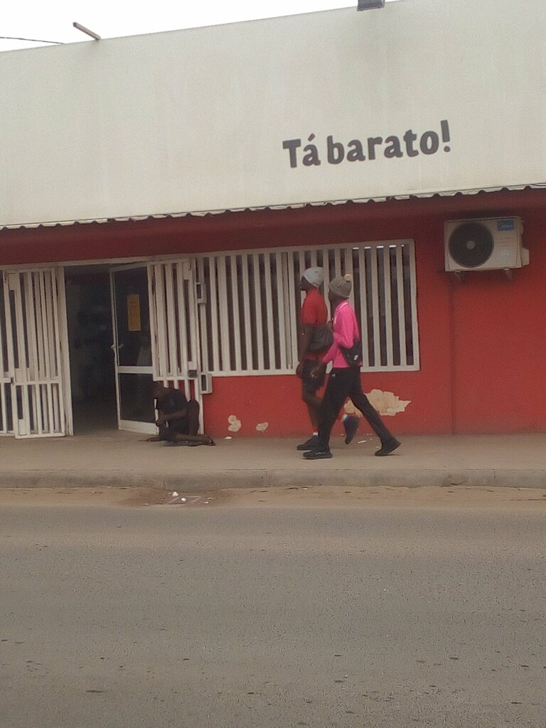 Süpermarket Arreiou Mutilados, Loanda, foto