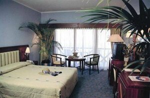 Grand Hotel Ontur Çeşme  (İzmir, Çeşme, Cumhuriyet Mah., 4310 Sok., 1), otel  Çeşme'den