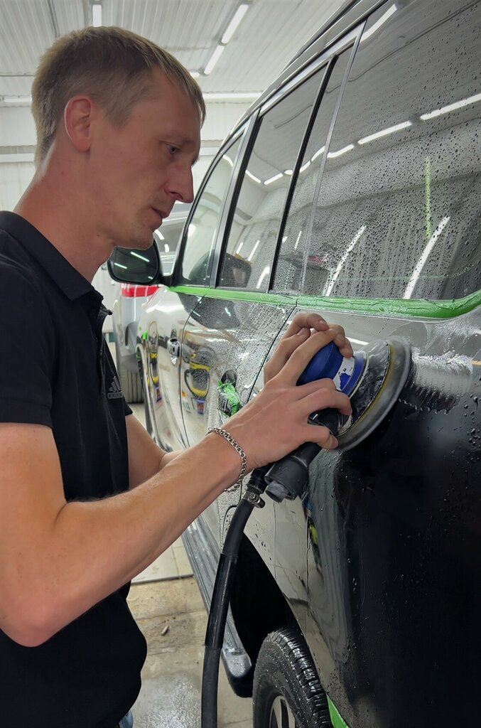 Detaylı oto bakımı Bezpokraski, Kazan, foto