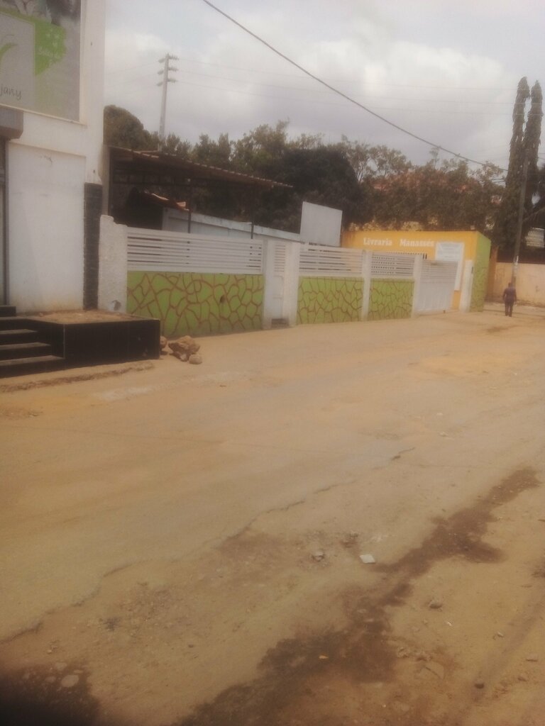 Protestan kilisesi Assembleia de Deus Pentecostal, Loanda, foto