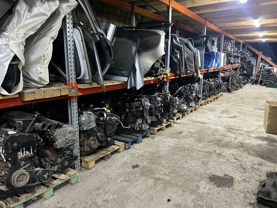 Çıkma yedek parça Dv Motors, Moskova, foto