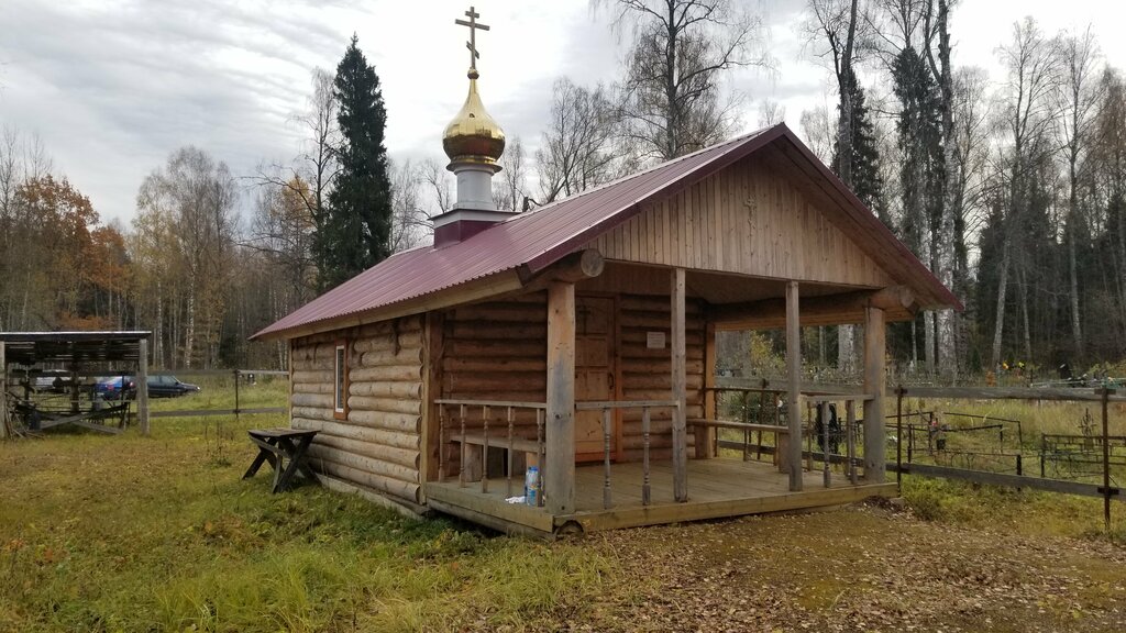 Şapel, haç anıtı Часовня Михаила Архангела, Tverskaya oblastı, foto