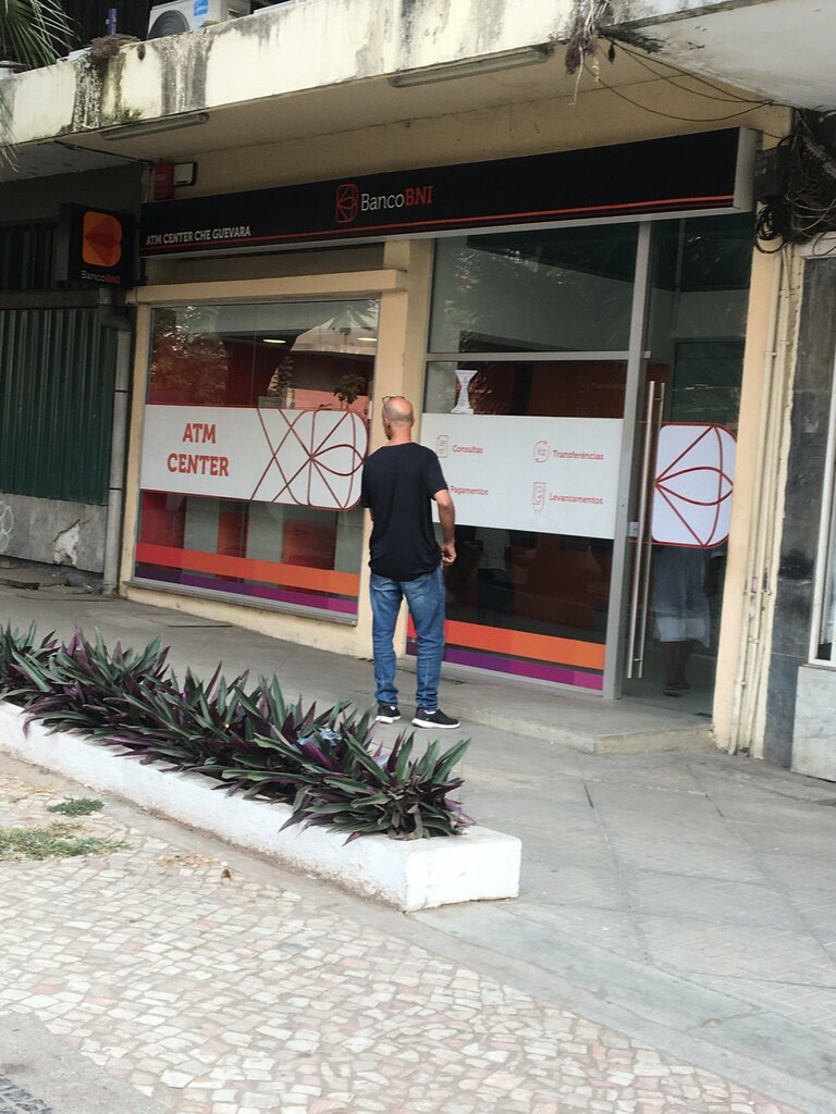 ATM'ler Banco BAI, Loanda, foto