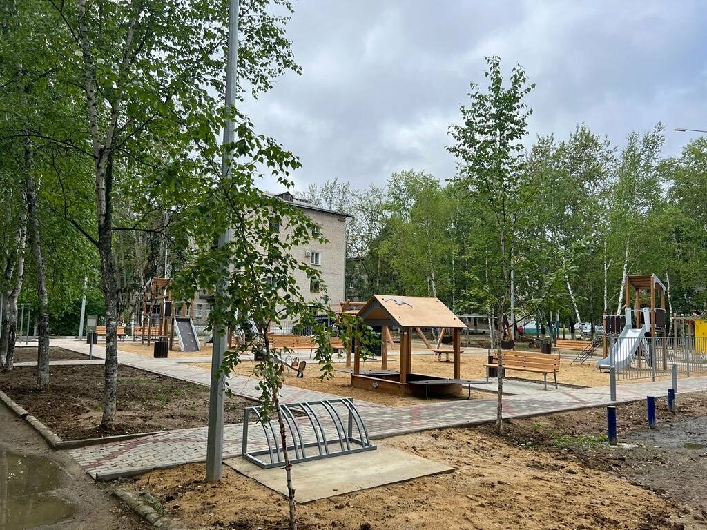 Oyun alanı Playground, Uglegorsk, foto