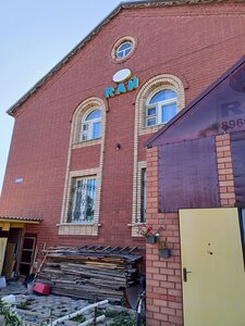 Raй (ulitsa Chernyshevskogo No:48), otel  Tetiuşi'den (Teteş'ten)