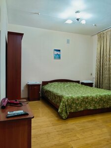 Zavq (Ashurali Xaydarov ko'chasi No:49, Andizhan), otel  Andican'dan