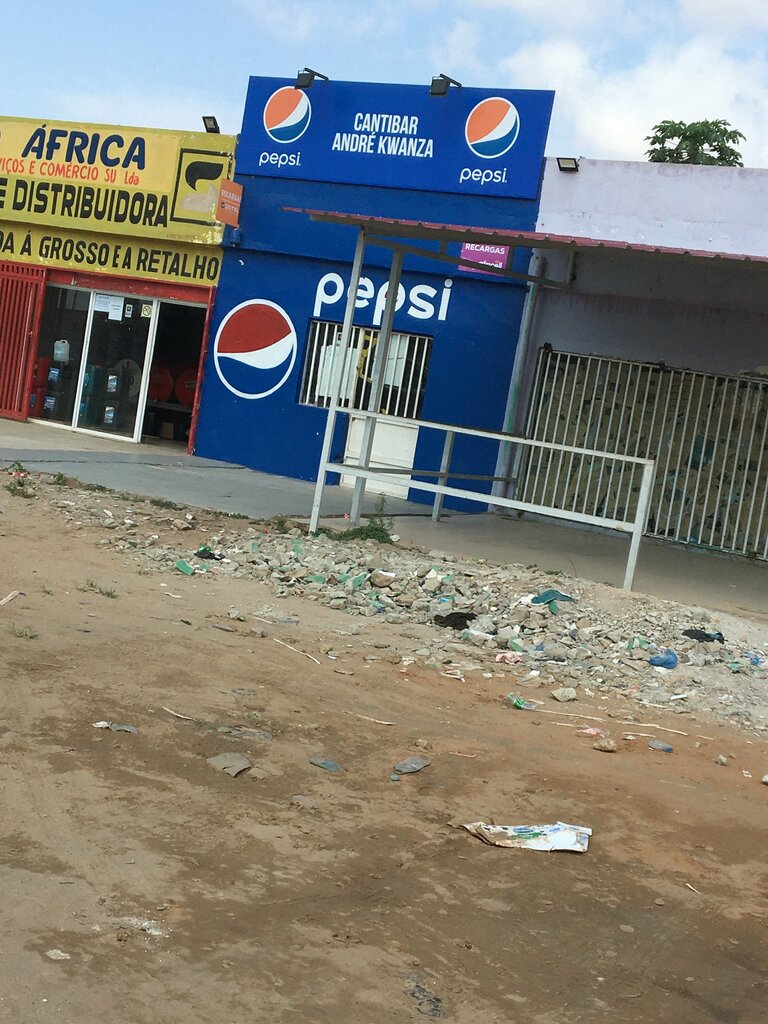 Kantin, yemekhane Cantina André Kwanza, Loanda, foto