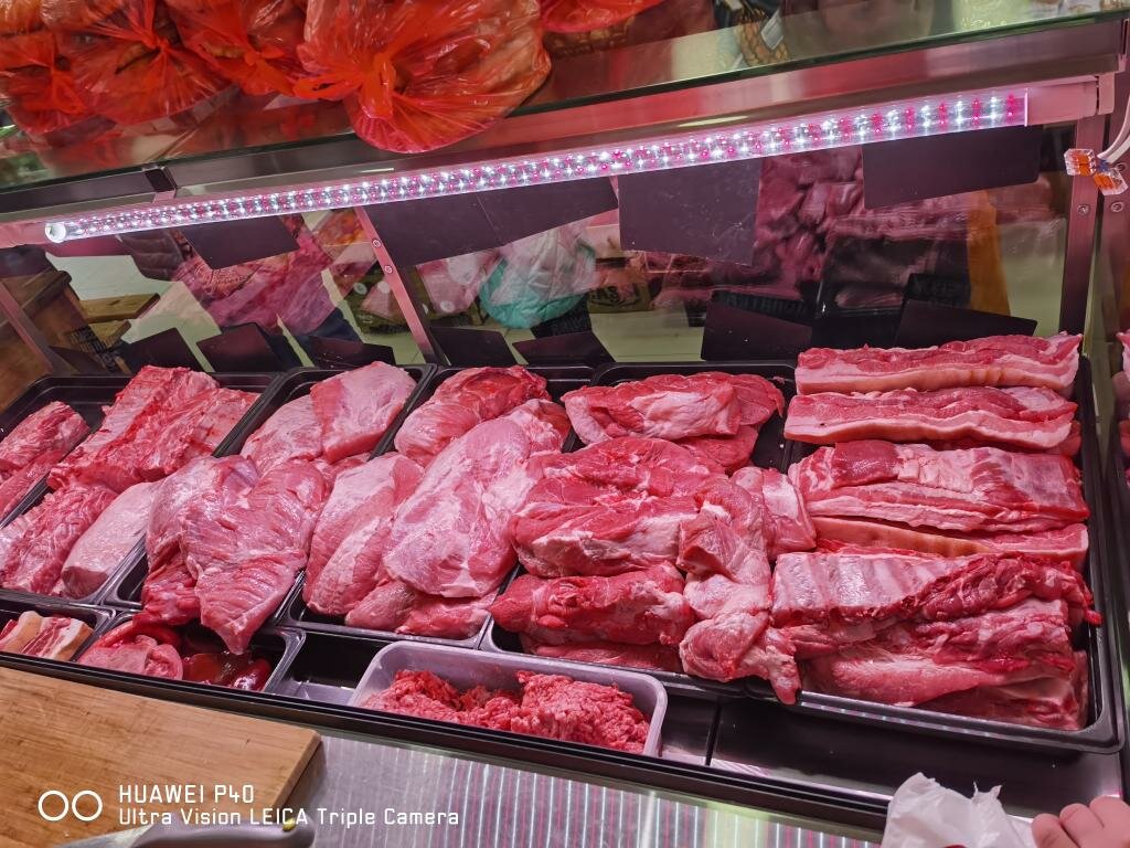 Kasap, şarküteri Bacon, Feodosya (Kefe), foto