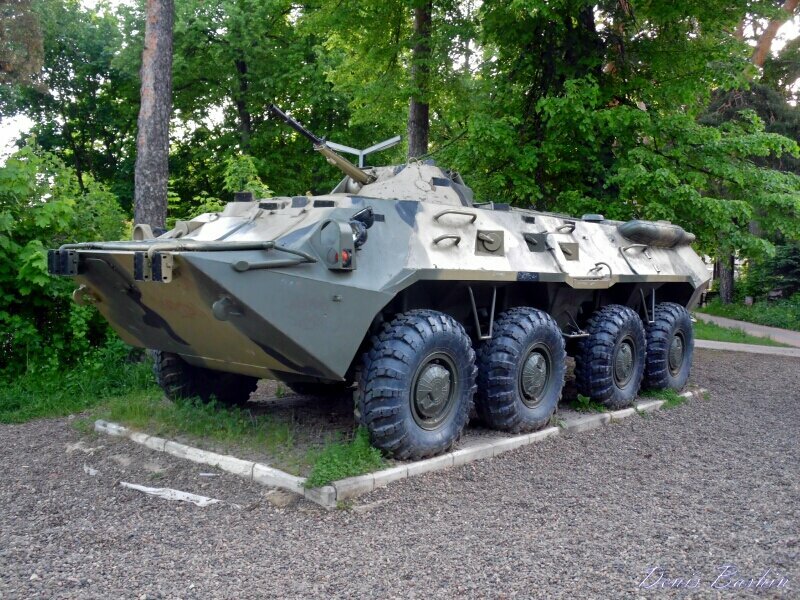 Teknoloji anıtı Бронетранспортёр БТР-80, Arzamas, foto