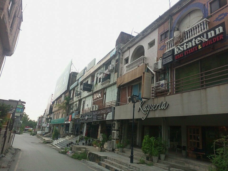 Ayakkabı mağazaları Metro Shoes Apparels Bag, Islamabad, foto