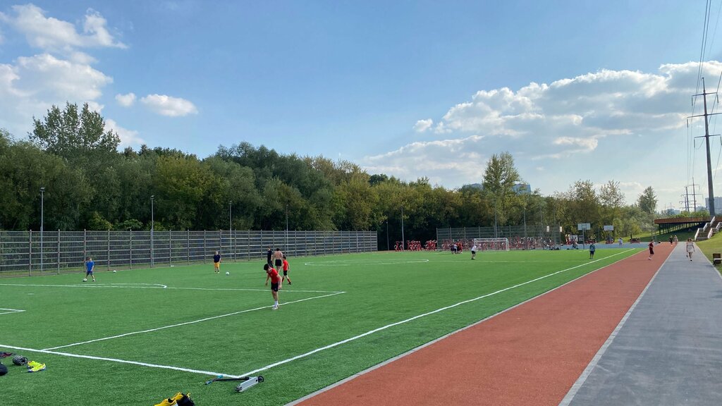 Spor alanı Футбольное поле, Moskova, foto