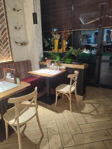 Starik Khinkalych (Yuzhnoye Highway No:5, Samara), kafe  Samara'dan