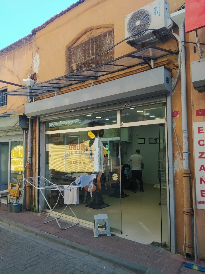 Berberler Uğur Erkek Kuaförü, İstanbul, foto