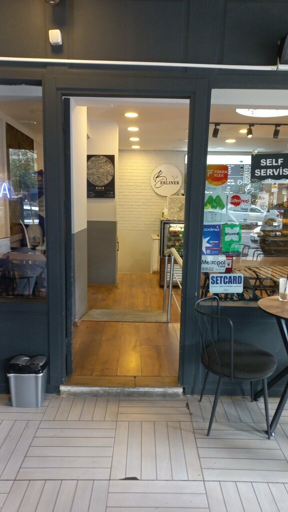 Kafe Berliner, İzmir, foto