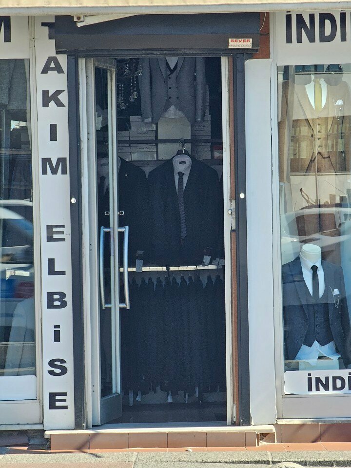 Giyim mağazası Ömer Çınar Giyim, İstanbul, foto