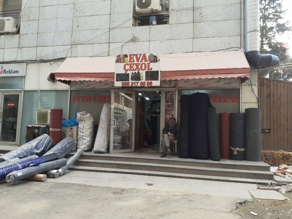 Oto aksesuarları Eva Çexol, Bakü, foto