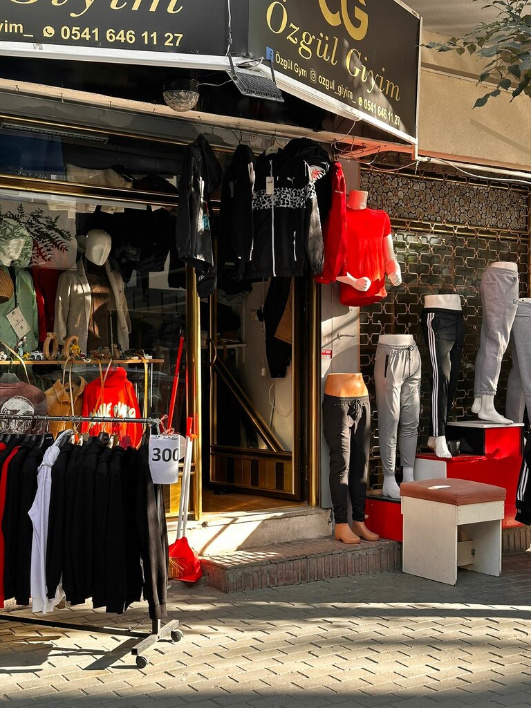 Giyim mağazası Özgül Giyim, İstanbul, foto