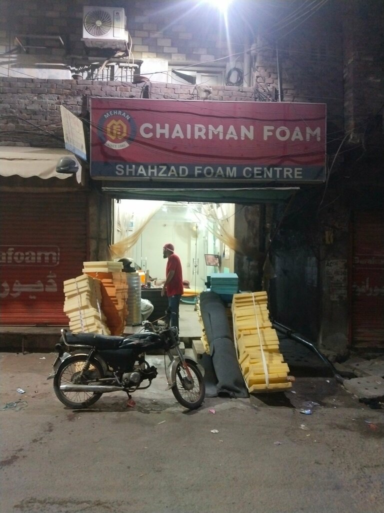 Yatak üreticileri Shahzad Foam Center, Lahor, foto
