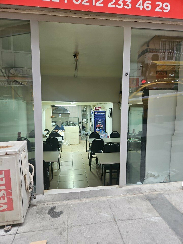 Kafe Lezzet Lokantası, İstanbul, foto
