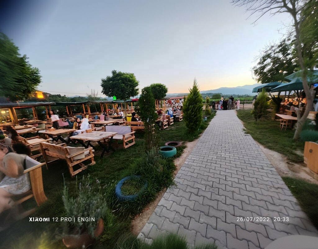 Kafe Kızılelma Binicilik & Cafe, İnegöl, foto