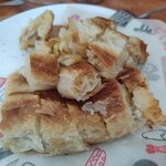 A Börek (Balıkesir, Edremit, İskele Mah., Cumhuriyet Cad., 14), ekmek fırını  Edremit'ten