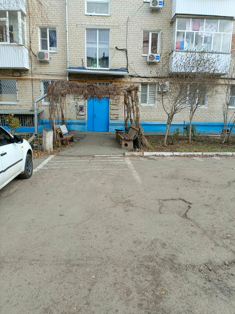 Trafik güvenlik müfettişi Avarcom, Nevinnomissk, foto