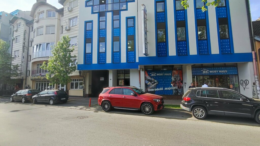 Yapı hipermarketi Woby Haus, Novi Sad, foto