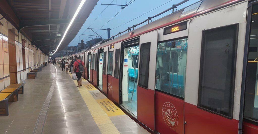 Tren istasyonu Eminönü Sirkeci Garı, İstanbul, foto