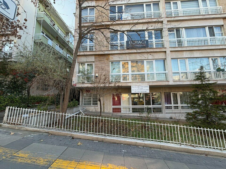 Özel ağız ve diş sağlığı klinikleri ve muayenehaneleri Prof. Dr. Muhtar Gürol, Ankara, foto