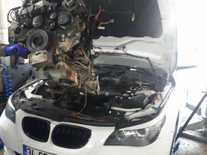 Araçsız şoför hizmetleri Egzoz Emisyon Bores Otomotiv - Bostancı BMW Servisi, İstanbul, foto