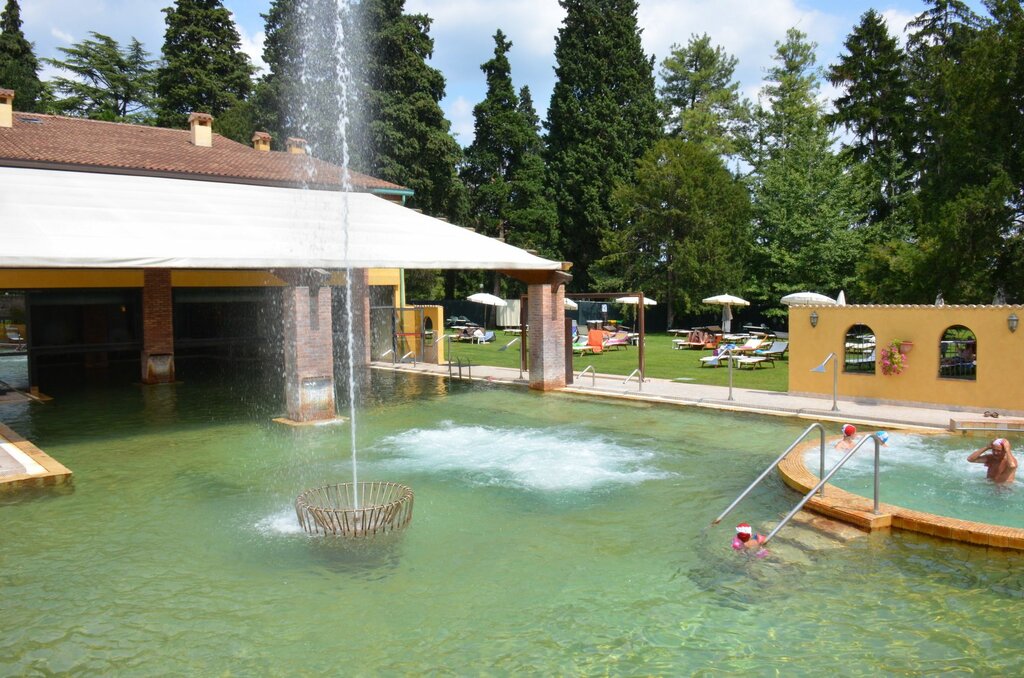 Otel Villa dei Cedri Thermal Park & Natural SPA, Dünya, foto