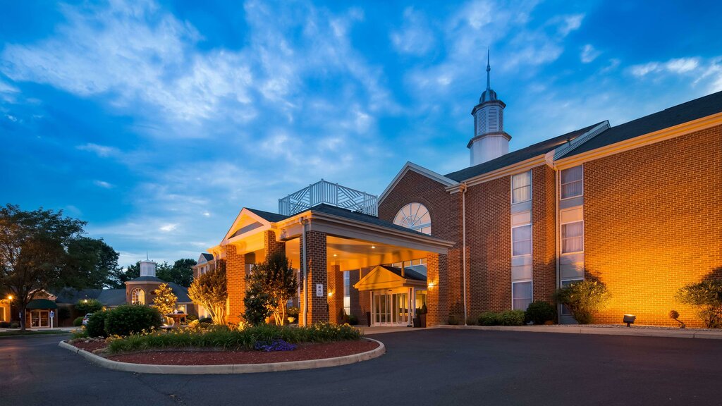 Otel Best Western Plus Inn at Hunt Ridge, Virginia, foto