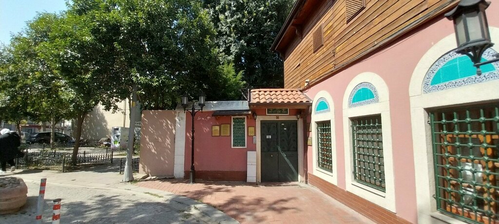 Cami Ahmet İzzet Efendi Türbesi, İstanbul, foto