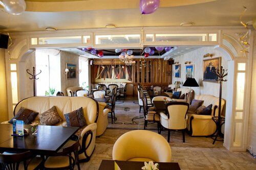 Kafe 7 Slonov, Smolensk, foto