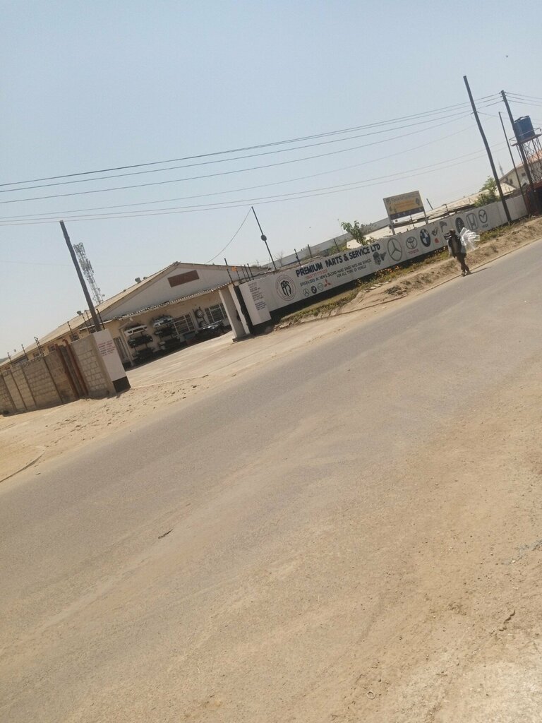 Otomobil yedek parçaları Auto Scan and Car Service, Lusaka, foto
