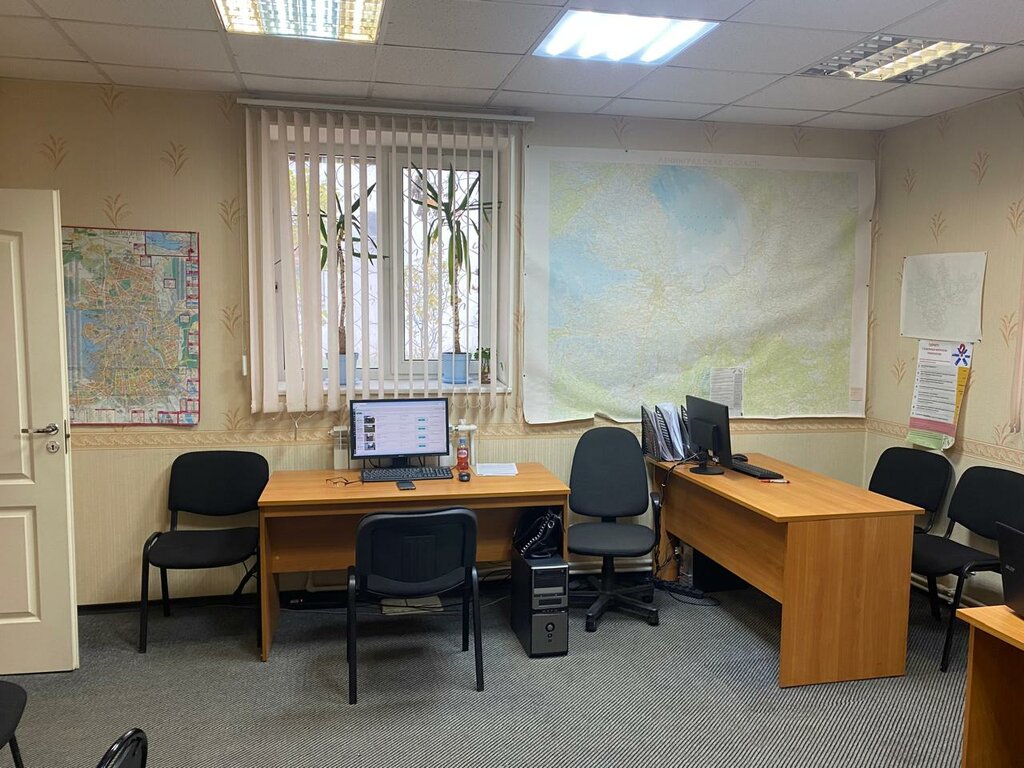 Emlak ofisi Russky fond nedvizhimosti, Luga, foto