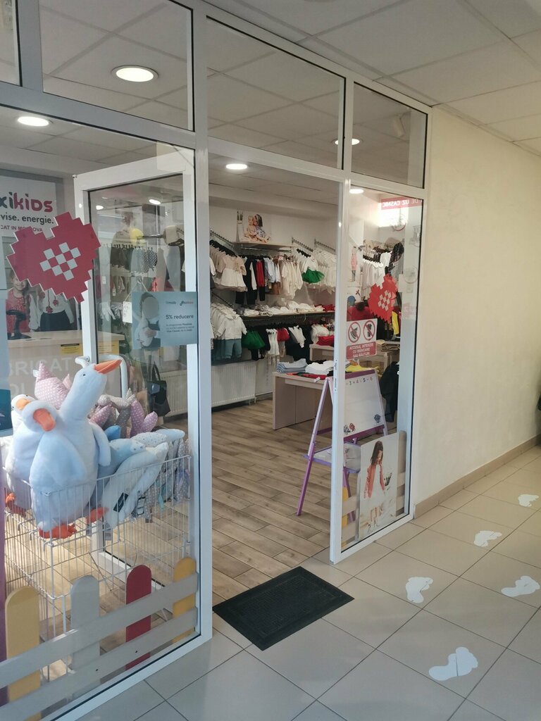 Çocuk giyim mağazaları Maxikids Ialoveni, Ialoveni, foto