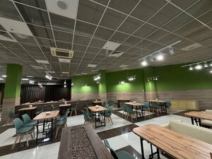 Заведение (No:4, Microdistrict 2A), kafe  Nefteyugansk'tan