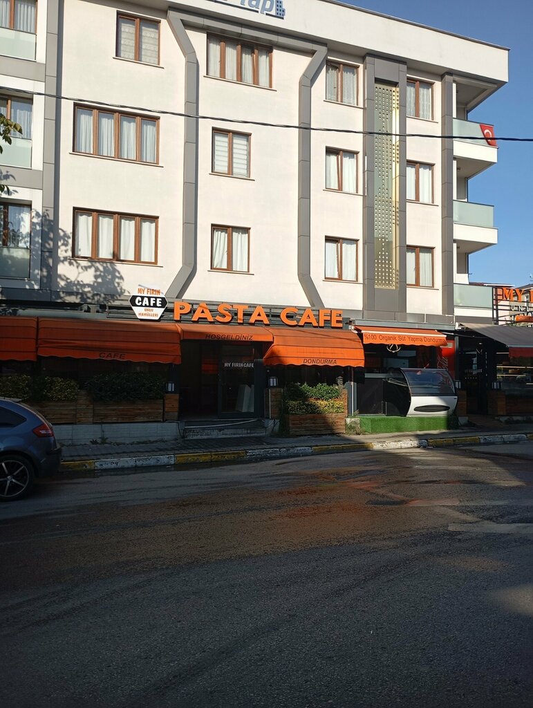 Pasta, şekerleme ve tatlı My Fırın Cafe, İstanbul, foto