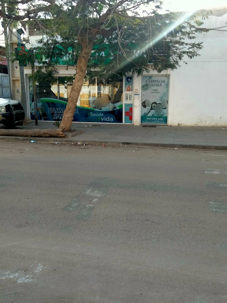 Eczaneler Farmácia Safira, Loanda, foto