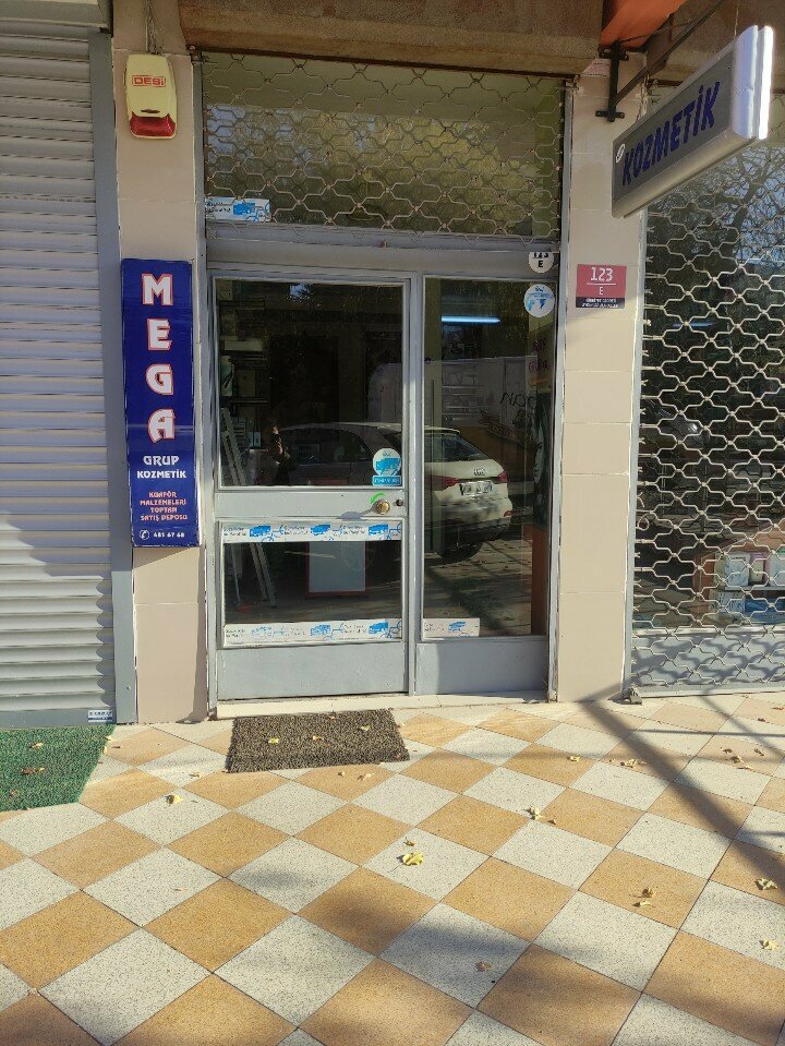 Kozmetik ve parfümeri firmaları Mega Grup Kozmetik, Ankara, foto