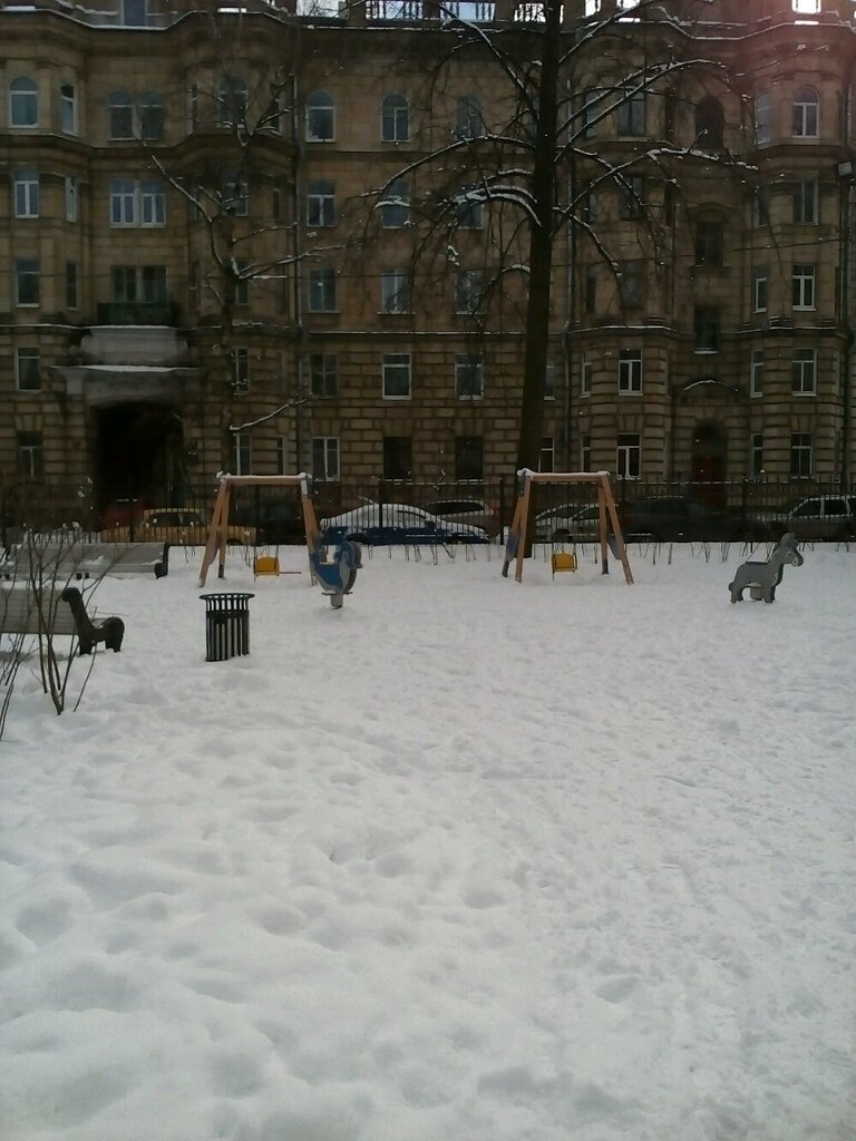 Oyun alanı Playground, Saint‑Petersburg, foto