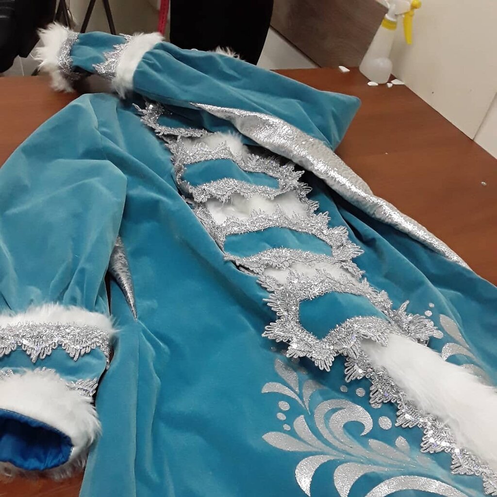 Kıyafet tamiri Cinderella's, Moskova ve Moskovskaya oblastı, foto