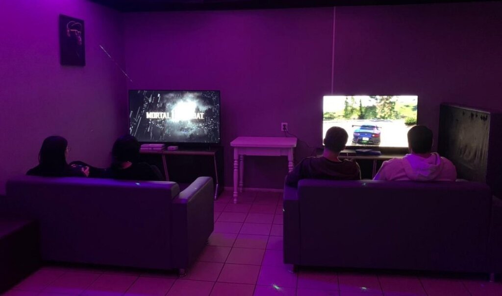 Kafe Alpha Game Zone, Gorohovets, foto