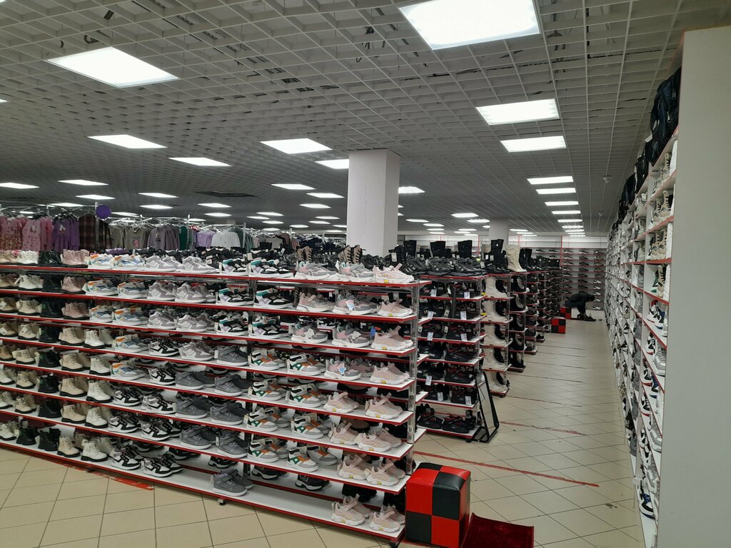 Giyim mağazası Мир одежды и обуви, Moskova, foto