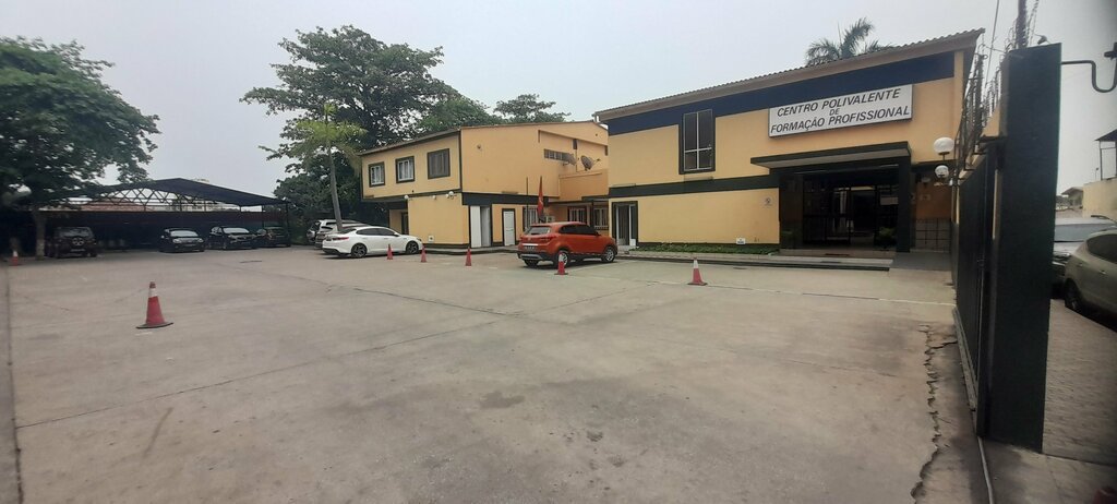 Çamaşırhaneler Centro Polivalente De Formação, Loanda, foto