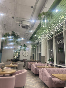 Молоко (Vzletnaya Street No:23, Barnaul), kafe  Barnaul'dan