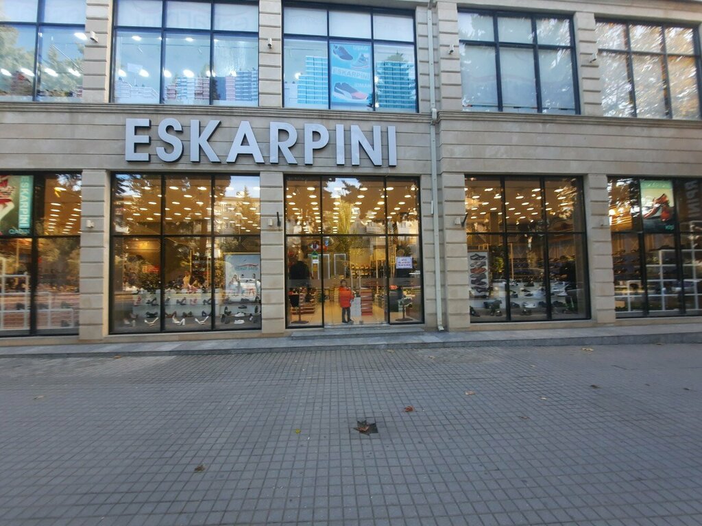 Giyim mağazası Eskarpini, Sumgayıt, foto