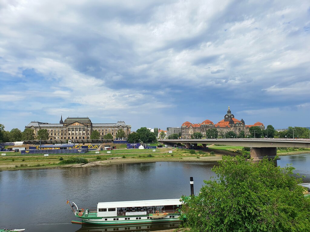 Belediyeler, devlet daireleri Sächsische Staatsregierung, Dresden, foto