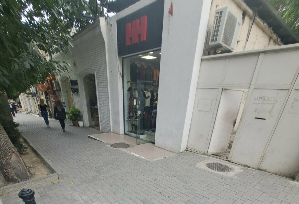Giyim mağazası Hh Baku 28 May, Bakü, foto